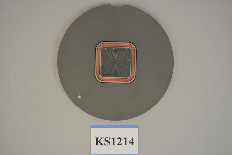 Suss MA6/MA8 Square Vacuum Chuck 50mm | ClassOne Equipment