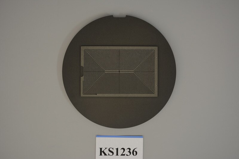 Suss | MA6/MA8 5.5in x 3.5in Chuck for 0.43mm Thick Wafers