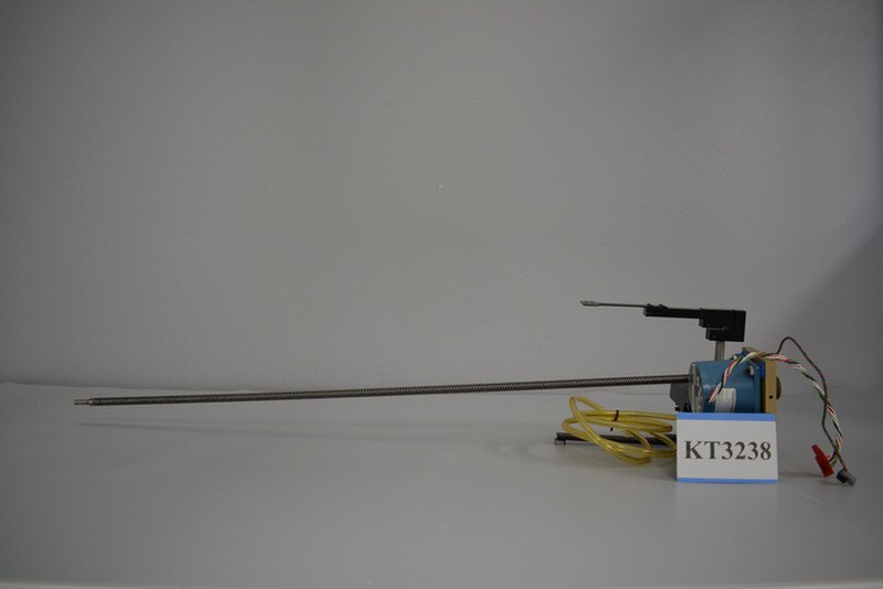 KLA-Tencor | M061-FC-411, Roar Trolley Assy, Lead Screw