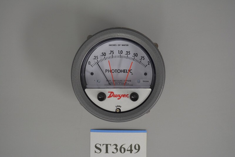 Semitool 73042-01 Sensor Photohelic 24V 0-2 | New